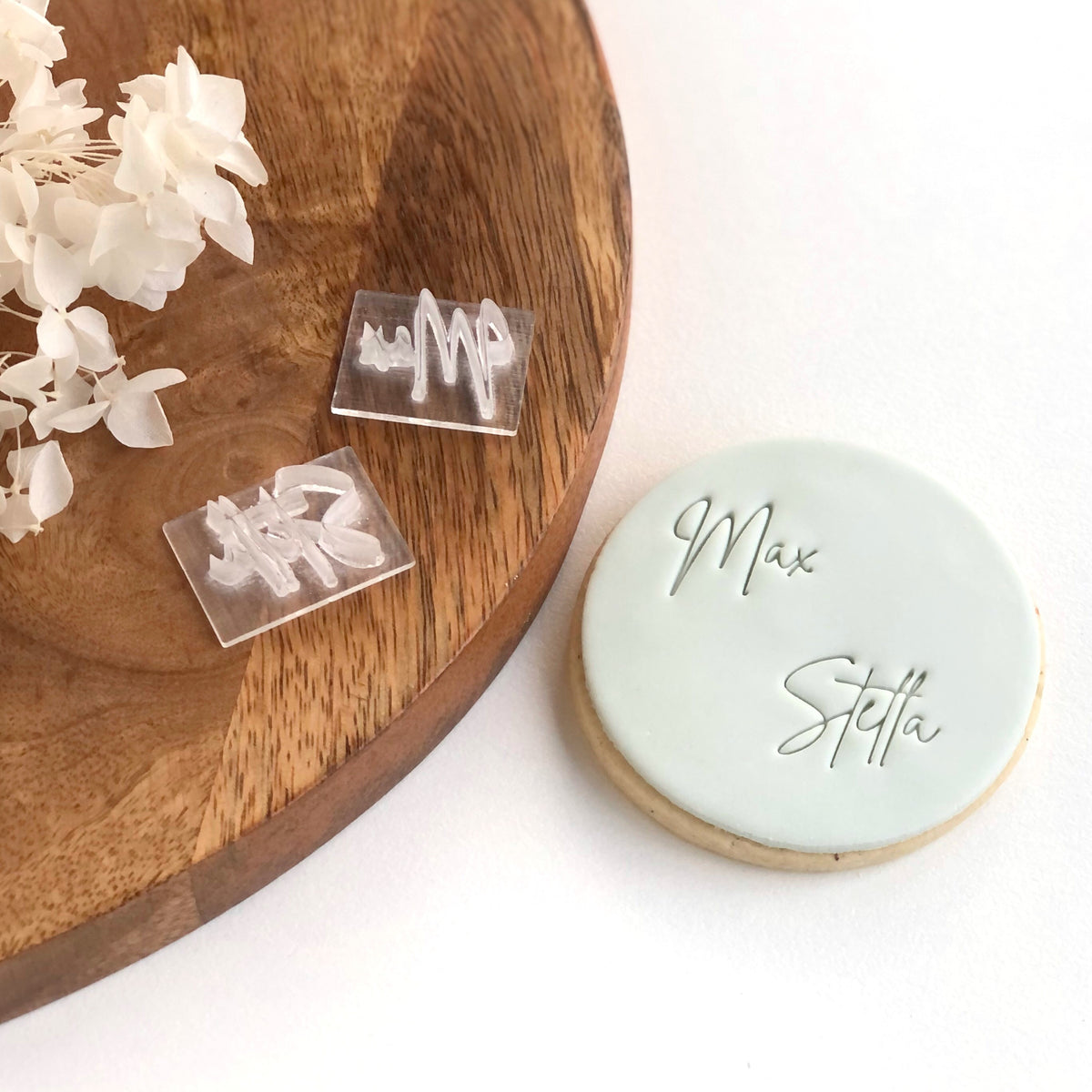 CUSTOM SIGNATURE SCRIPT IMPRESSION STAMP - 8 LETTERS ONE WORD MAX ...